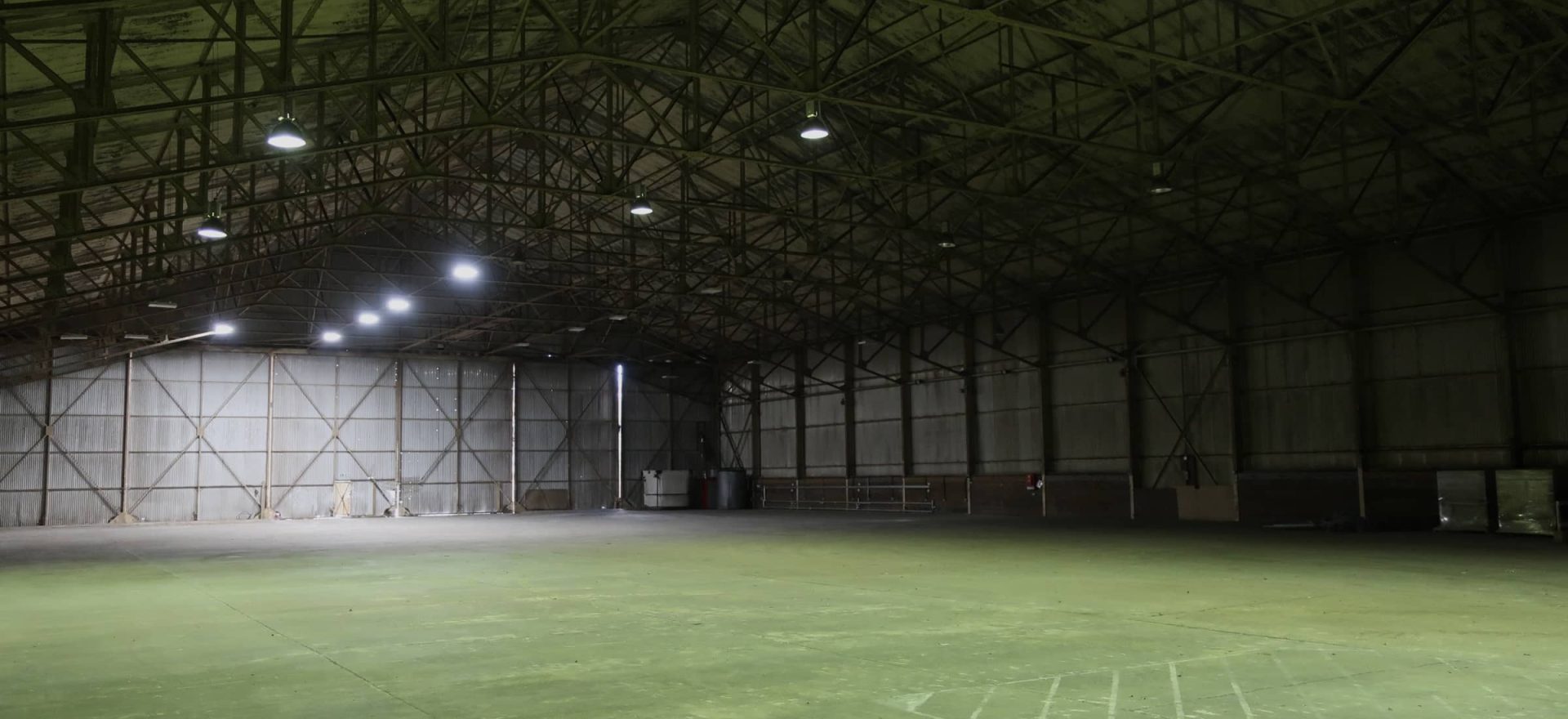 Build Space Aircraft Hangar - Area4